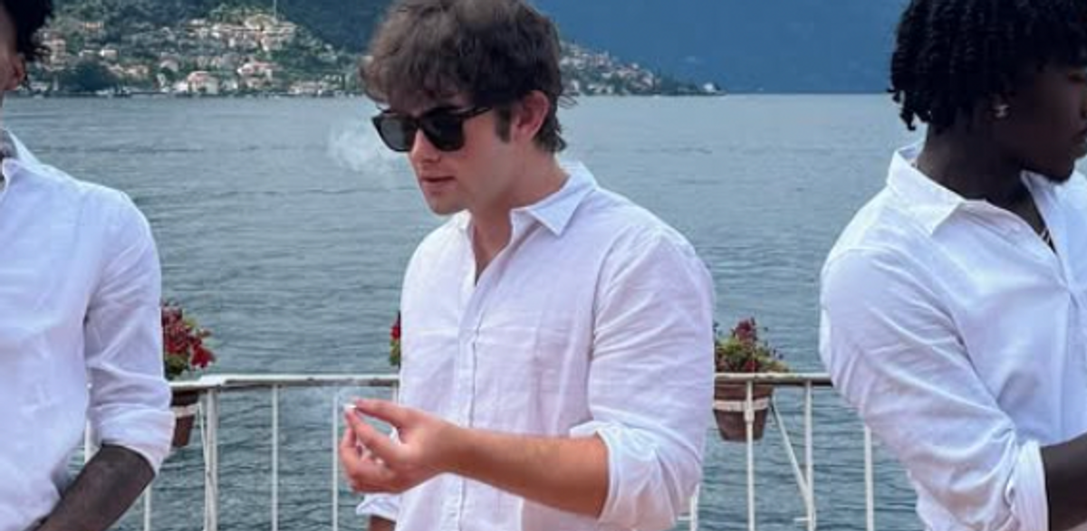 Ian: Outfits, Clothes, Style and Fashion | WHAT’S ON THE STAR?
