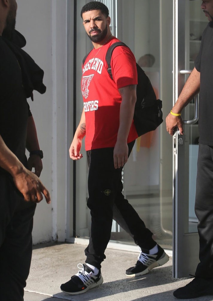 Drake Outfit from March 10, 2018 | WHAT’S ON THE STAR?