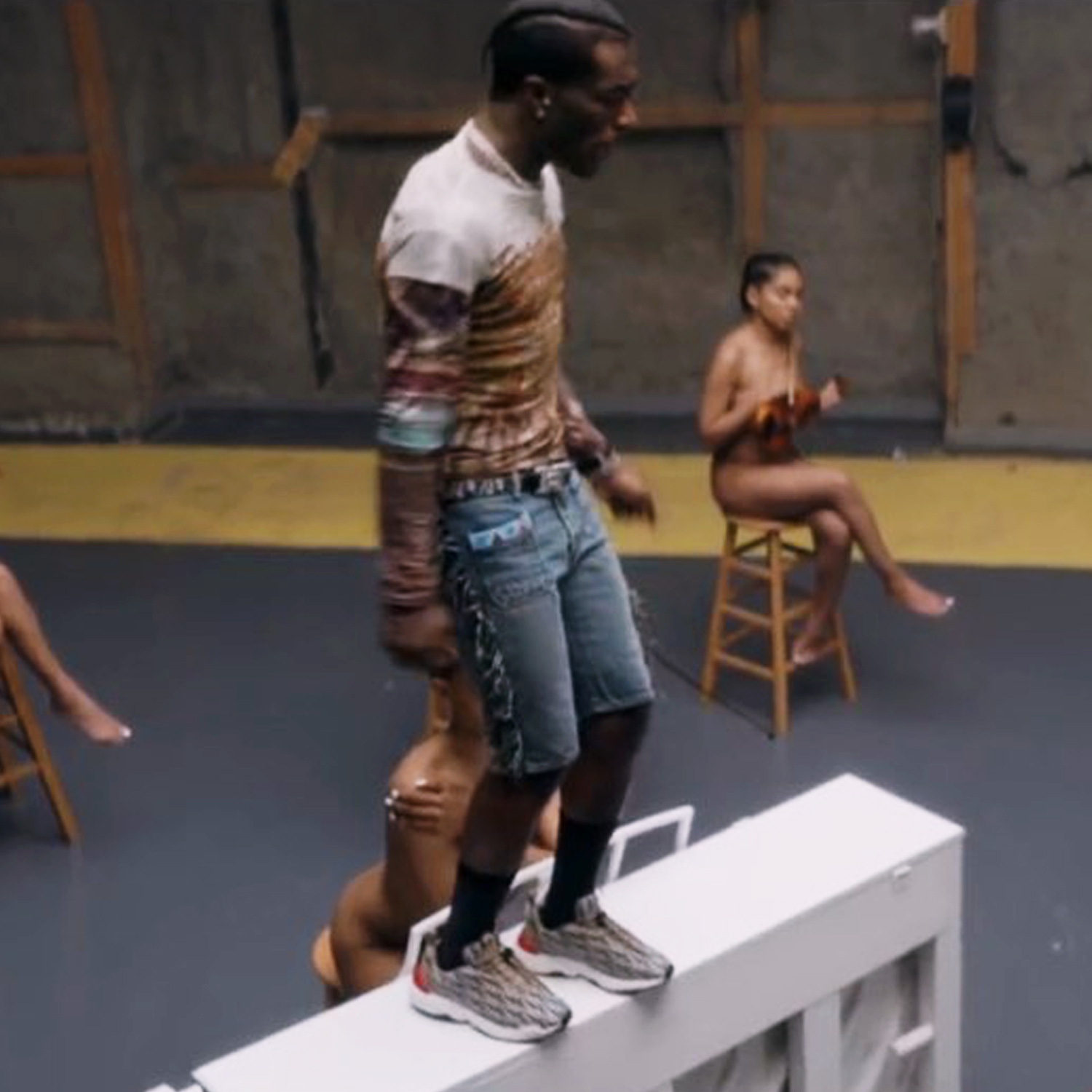 Lil Uzi Vert Outfit from March 25, 2020 | WHAT’S ON THE STAR?