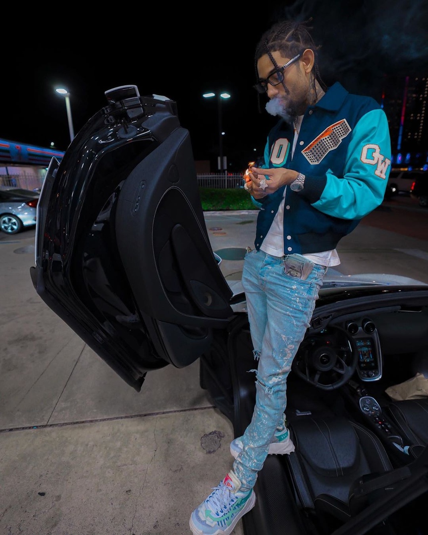 PnB Rock Outfit from December 24, 2019 | WHAT’S ON THE STAR?