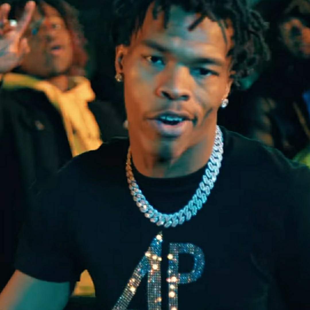 Lil Baby Outfits in "Woah" Video | WHAT’S ON THE STAR?