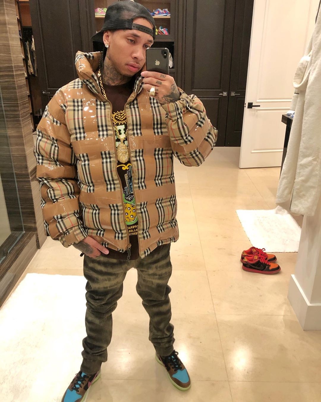 Tyga Outfit from December 12, 2019 | WHAT’S ON THE STAR?