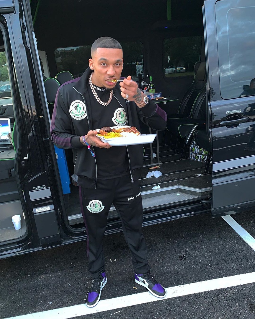Fredo Outfit from December 8, 2019 | WHAT’S ON THE STAR?