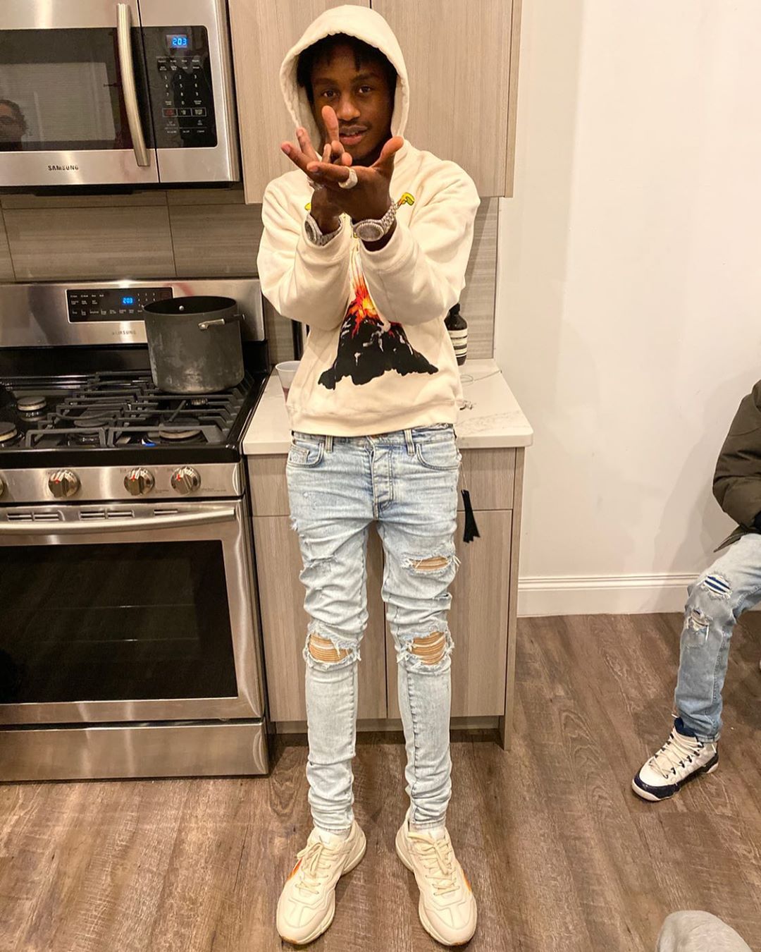 Lil Tjay Outfit from January 7, 2020 | WHAT’S ON THE STAR?