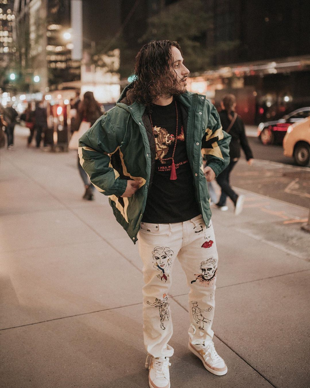 Russ Outfit from March 4, 2020 | WHAT’S ON THE STAR?