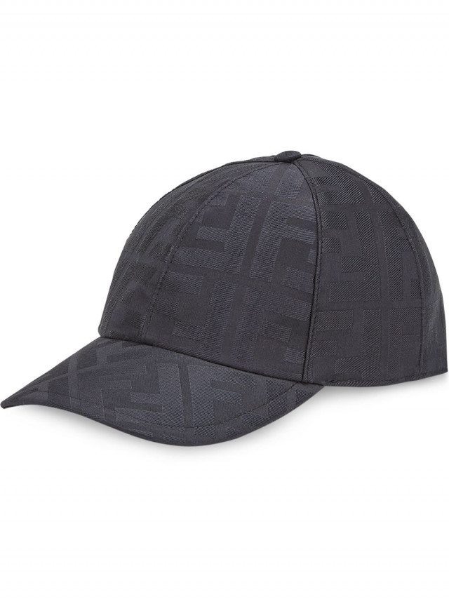 Fendi Baseball Cap | WHAT’S ON THE STAR?