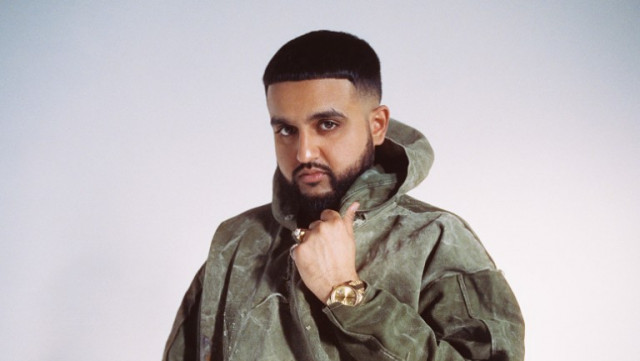 Nav Merch: Clothing, Shoes & Accessories | WHAT’S ON THE STAR?