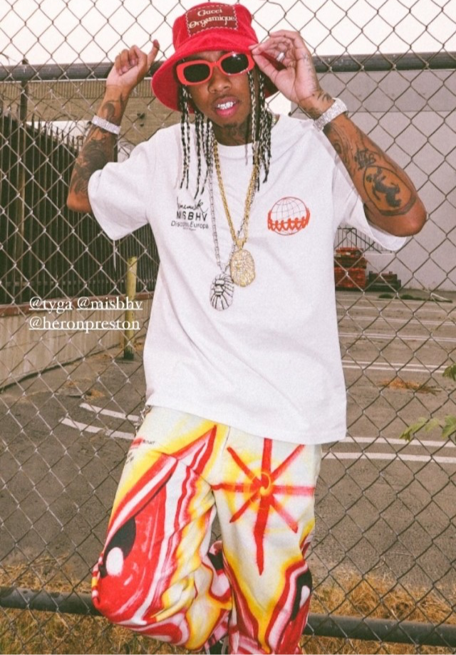 Tyga Outfit from November 3, 2020 | WHAT’S ON THE STAR?