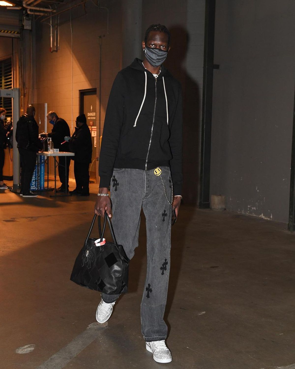 Bol Bol Outfit from December 27, 2020 | WHAT’S ON THE STAR?