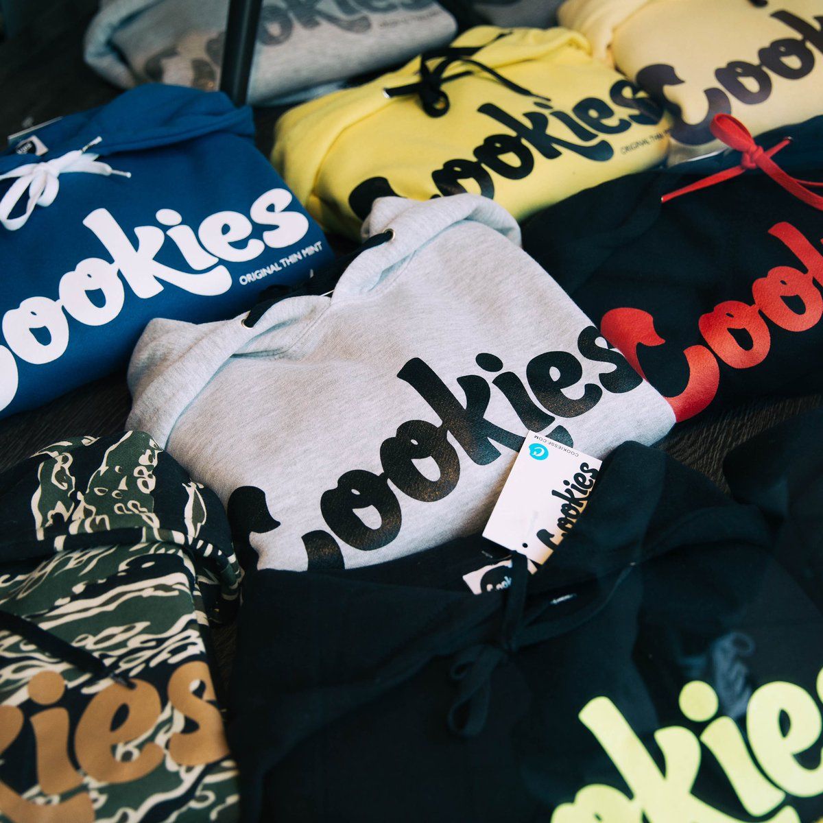 Cookies: Clothing, Shoes & Accessories | WHAT’S ON THE STAR?