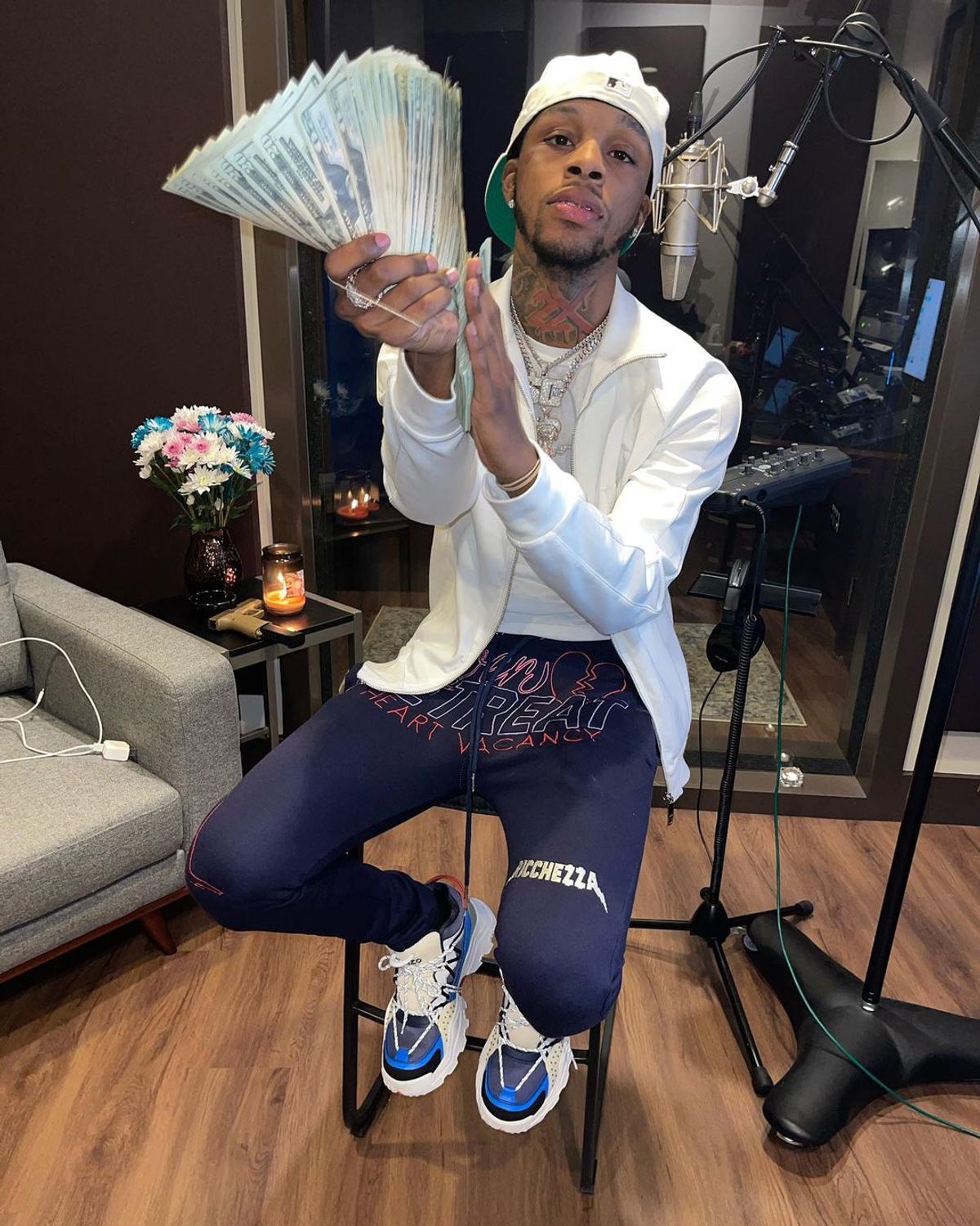 Toosii Outfit from January 20, 2021 | WHAT’S ON THE STAR?