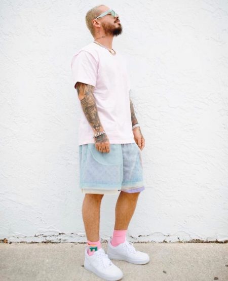 J Balvin Outfit from April 11, 2020 | WHAT’S ON THE STAR?