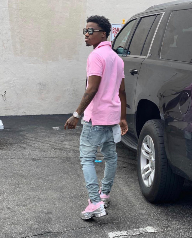 Roddy Ricch Outfit from April 29, 2020 | WHAT’S ON THE STAR?