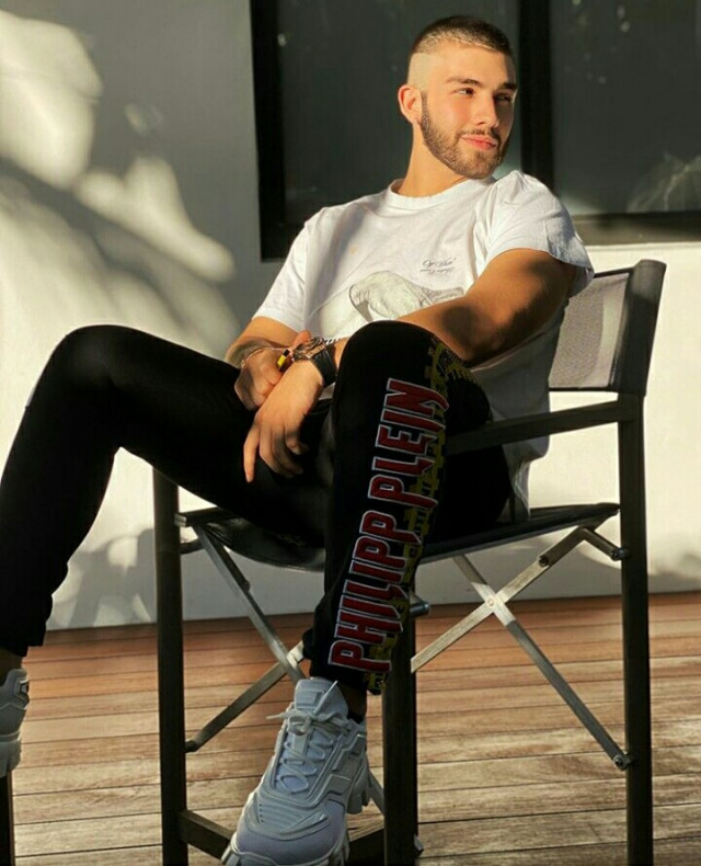 Manuel Turizo Outfit from May 15, 2020 | WHAT’S ON THE STAR?