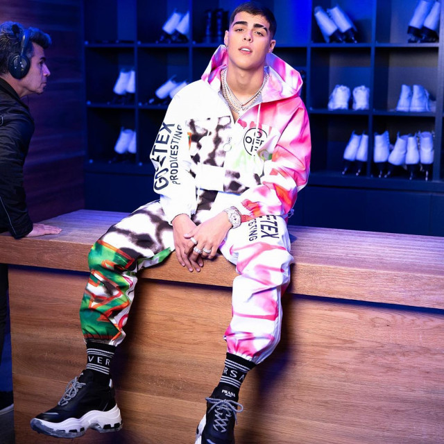 Lunay Outfit from June 19, 2020 | WHAT’S ON THE STAR?