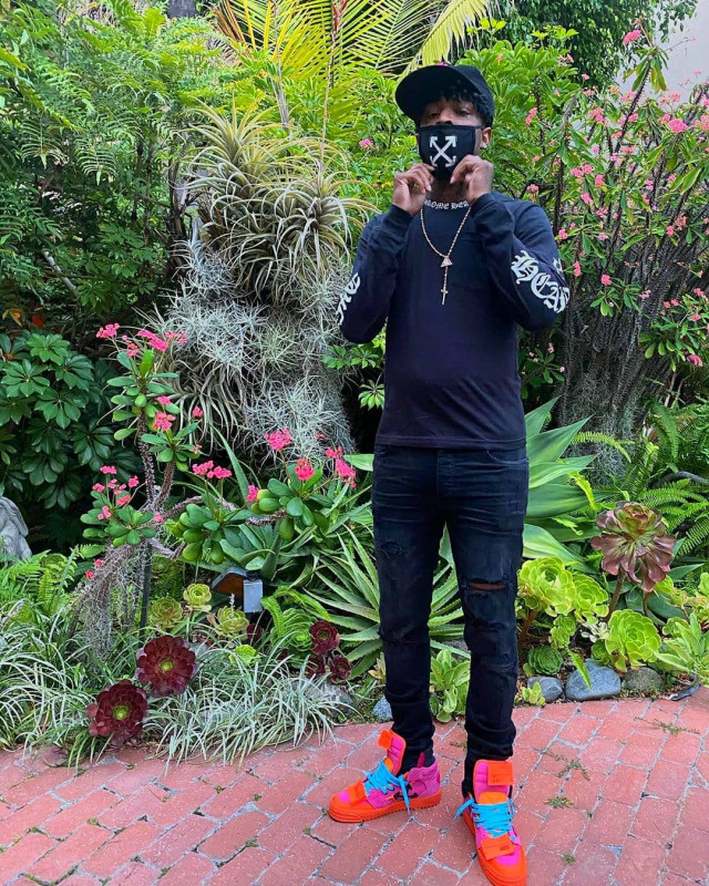 21 Savage Outfit from July 20, 2020 | WHAT’S ON THE STAR?