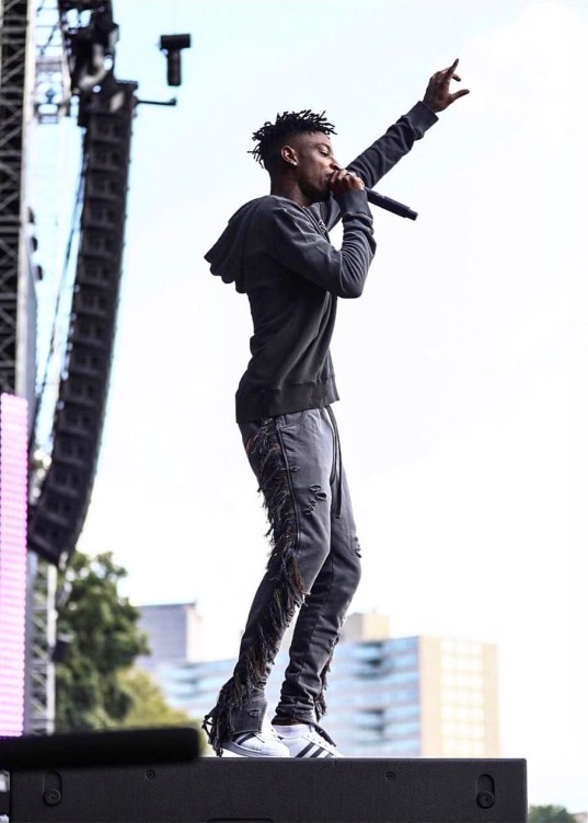 21 Savage Outfit from September 5, 2020 | WHAT’S ON THE STAR?