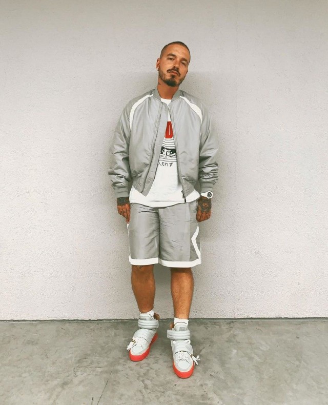 J Balvin Outfit from September 17, 2020 | WHAT’S ON THE STAR?