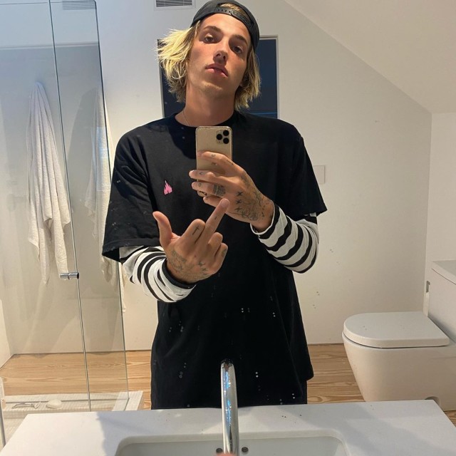 Teddy Outfit from July 22, 2020 | WHAT’S ON THE STAR?