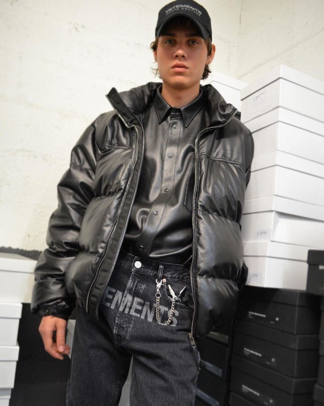 Vetements: Clothing, Shoes & Accessories | WHAT’S ON THE STAR?