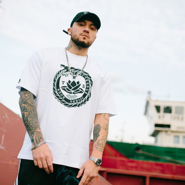 D.masta Outfit from May 25, 2019 | WHAT’S ON THE STAR?