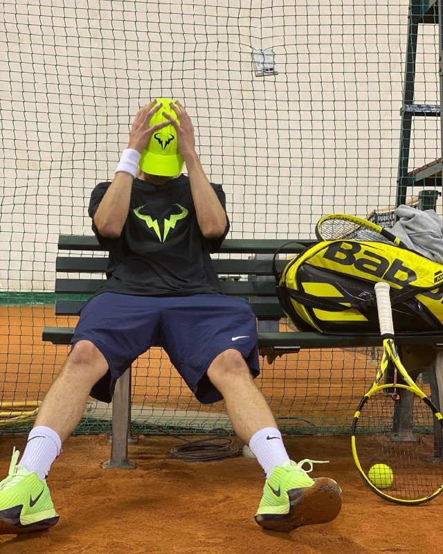 Obladaet Outfit from October 12, 2020 | WHAT’S ON THE STAR?