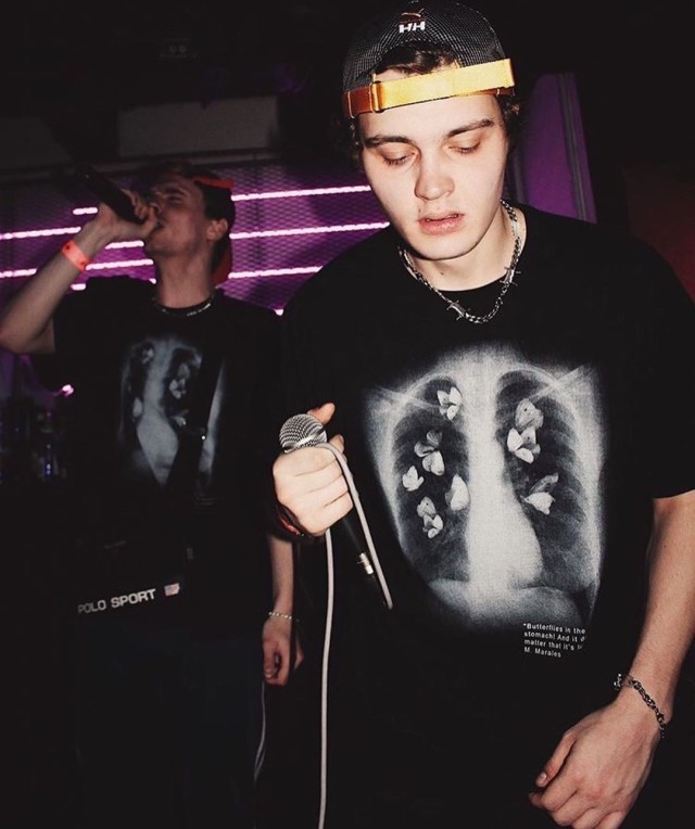 SEEMEE Outfit from October 14, 2020 | WHAT’S ON THE STAR?