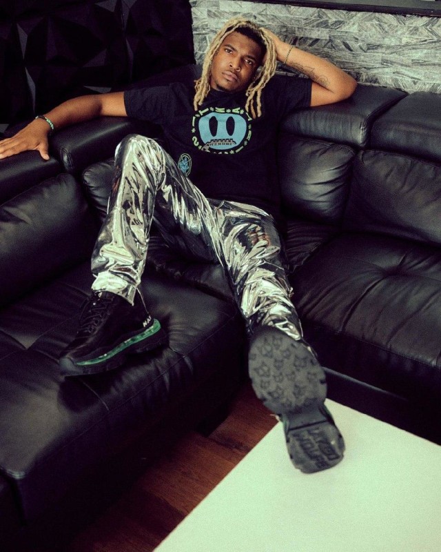 Lil Keed Outfit from October 15, 2020 | WHAT’S ON THE STAR?