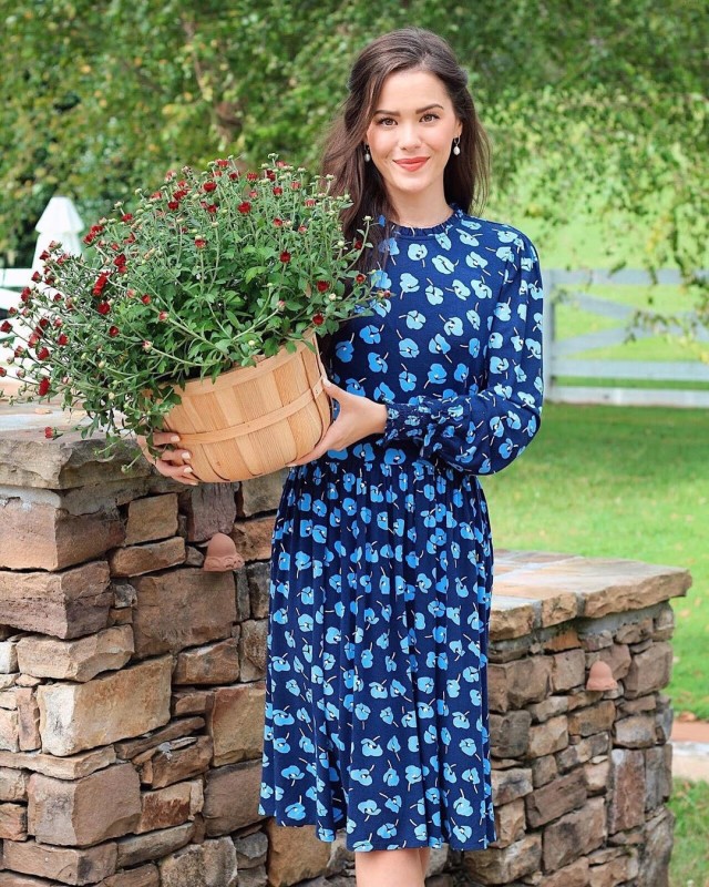 Draper James: Clothing, Shoes & Accessories | WHAT’S ON THE STAR?