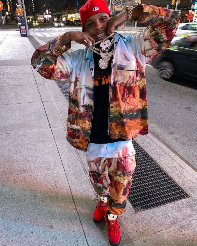 Toosii Outfit from October 23, 2020 | WHAT’S ON THE STAR?