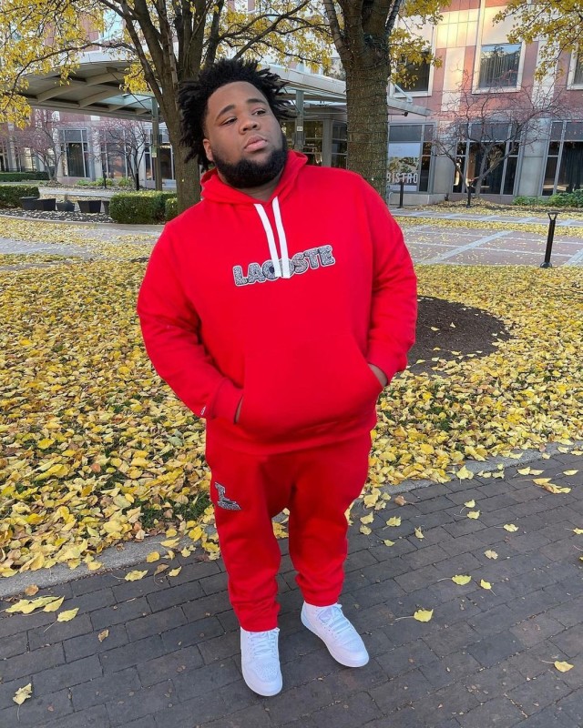 Rod Wave Outfit from November 9, 2020 | WHAT’S ON THE STAR?