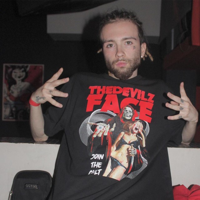 TheDevil’zFace: Clothing, Shoes & Accessories | WHAT’S ON THE STAR?