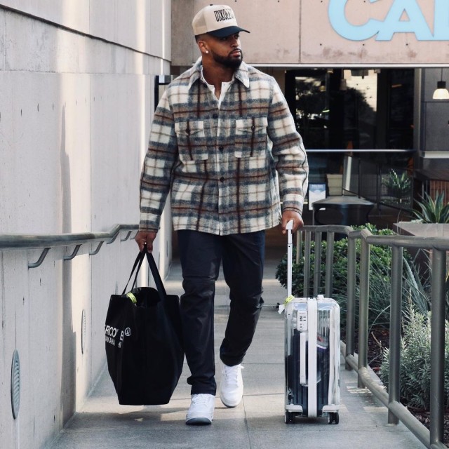 Jamal Adams Outfit from November 17, 2020 | WHAT’S ON THE STAR?