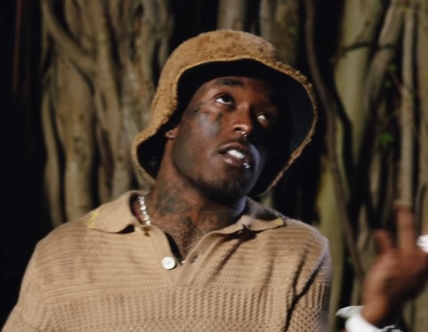 Lil Uzi Vert Outfit from November 13, 2020 | WHAT’S ON THE STAR?