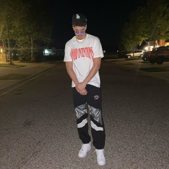 LaMelo Ball Outfit from July 17, 2020 | WHAT’S ON THE STAR?