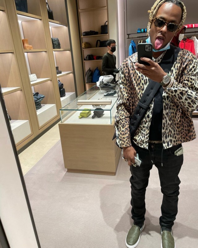 Rich The Kid Outfit from November 20, 2020 | WHAT’S ON THE STAR?