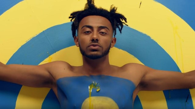 Amine: Outfits, Clothes, Style and Fashion | WHAT’S ON THE STAR?