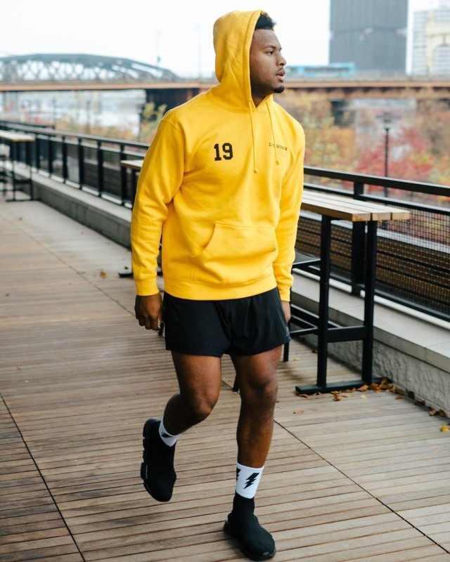 JuJu Outfit from November 24, 2020 | WHAT’S ON THE STAR?