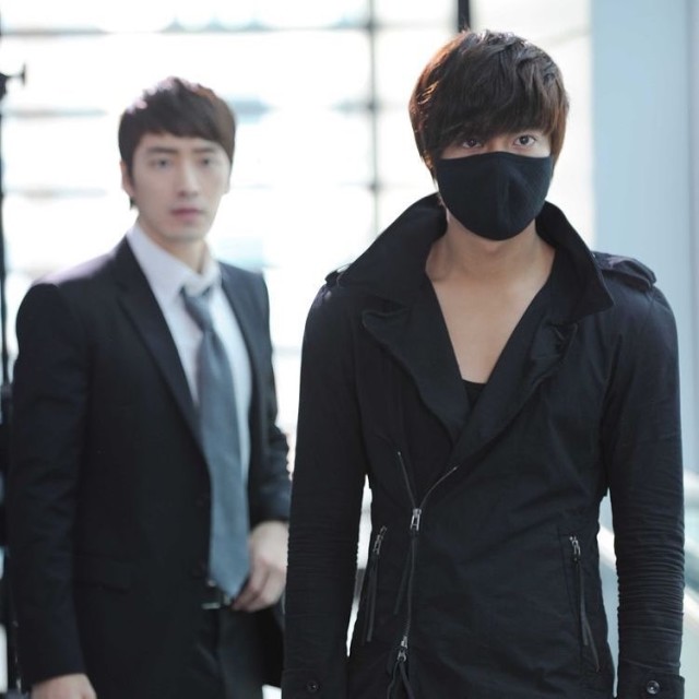 City Hunter: Clothing, Shoes & Accessories | WHAT’S ON THE STAR?