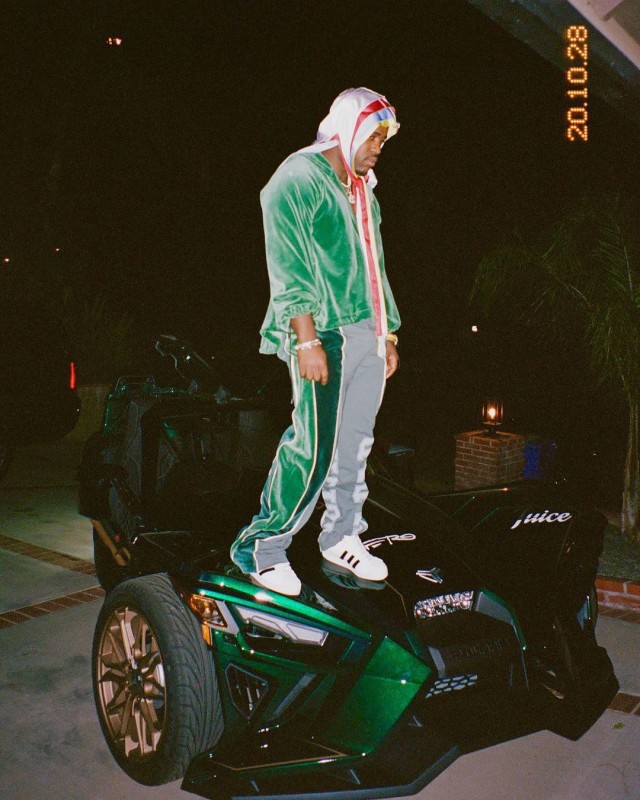 ASAP Ferg Outfit from November 25, 2020 | WHAT’S ON THE STAR?