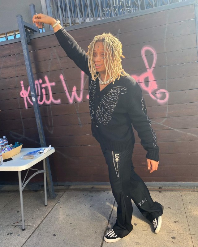 Trippie Redd Outfit from December 1, 2020 | WHAT’S ON THE STAR?