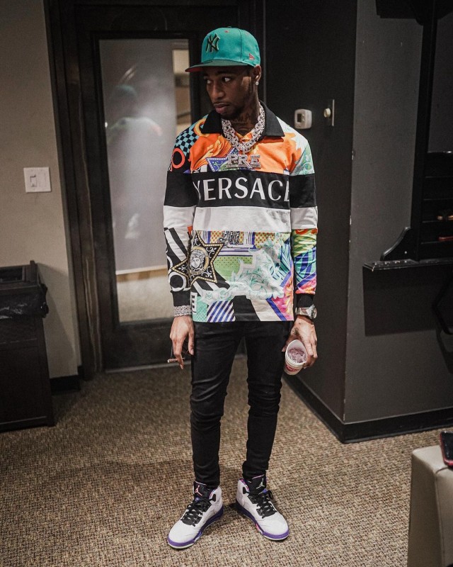 Key Glock Outfit from December 5, 2020 | WHAT’S ON THE STAR?