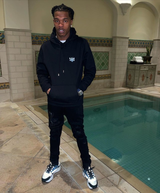 Lil Baby Outfit from December 6, 2020 | WHAT’S ON THE STAR?