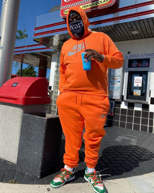 Rick Ross Outfit from December 8, 2020 | WHAT’S ON THE STAR?