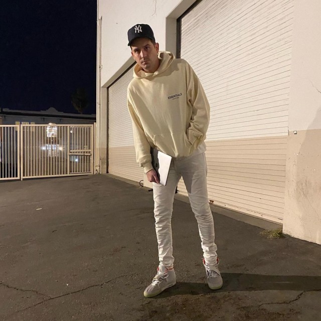 G-Eazy Outfit from December 4, 2020 | WHAT’S ON THE STAR?